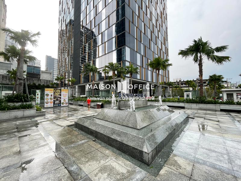 ETOWN Central - Office for lease in District 4 HCMC