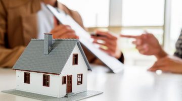 The lessor: Definition, Types & Examples in real estate