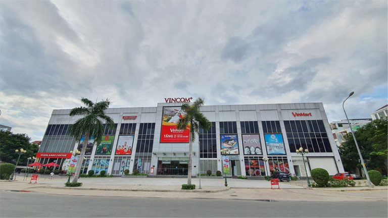 The 5 Largest Shopping Malls in District 7, HCMC