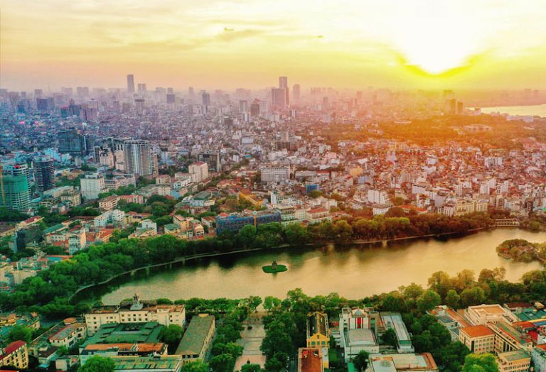 What is the area of Hanoi? Area of Hanoi districts