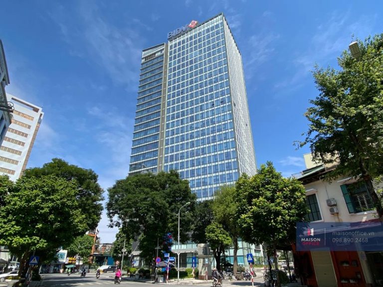 Top 10 largest corporations and enterprises in Vietnam in 2024