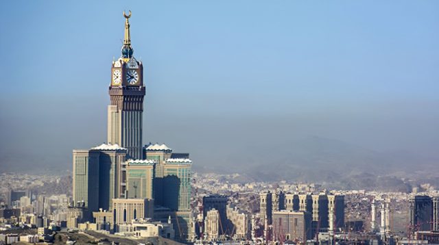 Abraj Al Bait Tower - Khám phá tháp đồng hồ cao nhất thế giới