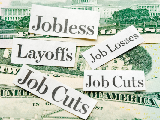 LayOff là gì? Cách đối mặt và vượt qua làn sóng Lay Off