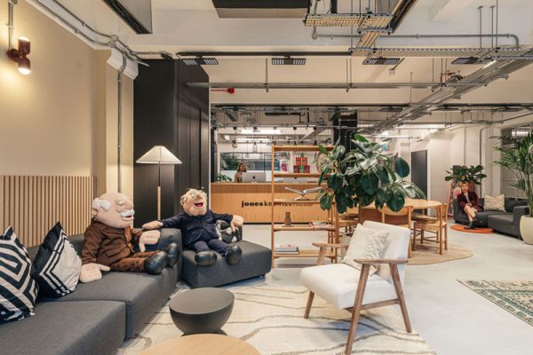 Tổng hợp 30+ Mẫu thiết kế sảnh văn phòng đẹp & hiện đại